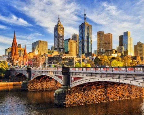 Book Chauffeured Melbourne Tour Packages | Chauffeured Solutions